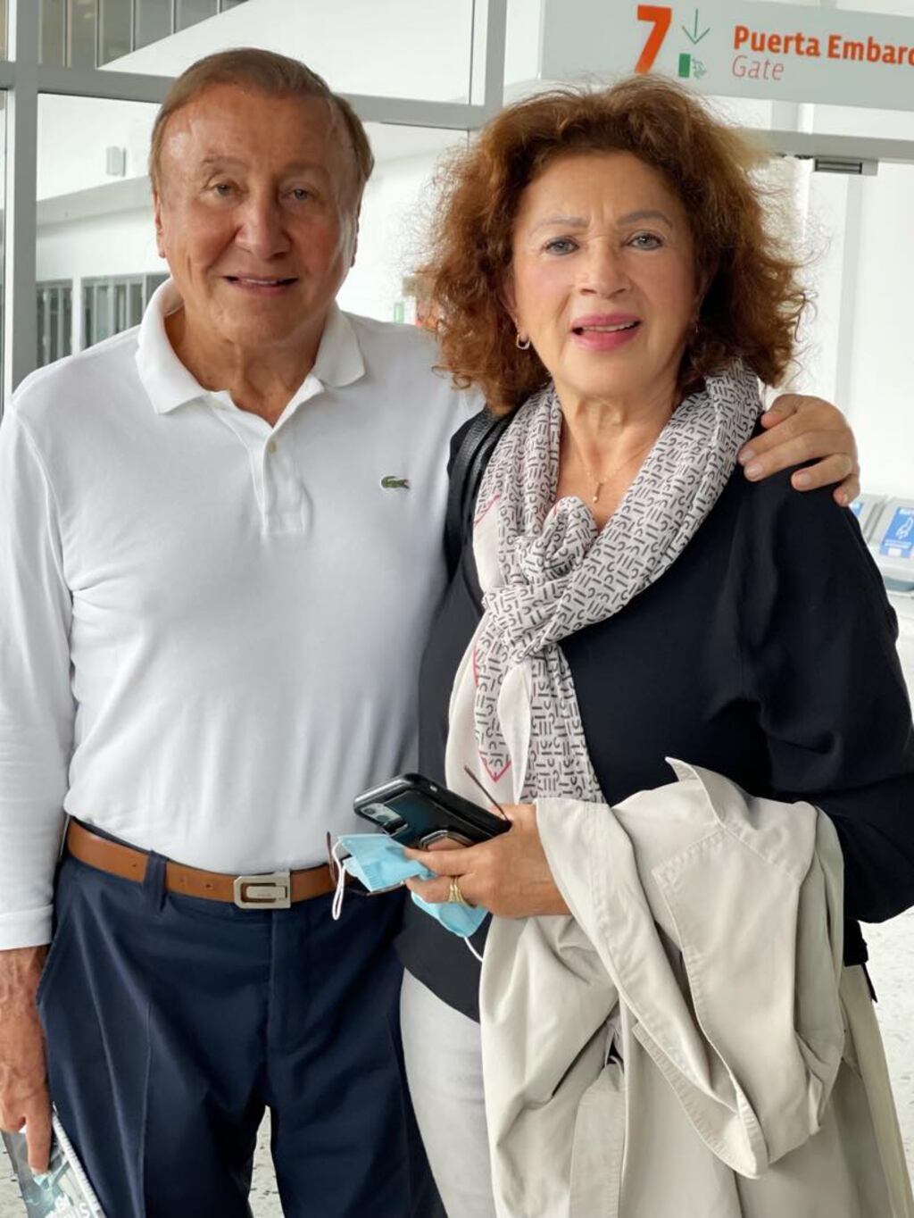 ¿Quién es Socorro Oliveros, la esposa de Rodolfo Hernández y su jefa de ...