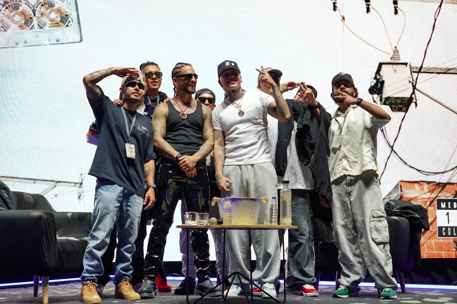 Maluma y Blessd lanzaron su primer álbum juntos en Medellín ...