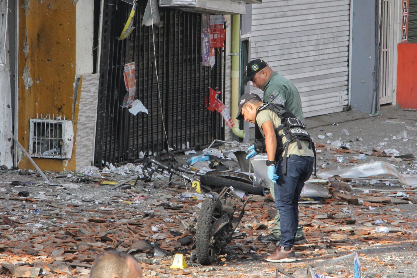 Jamundí: fotos del atentado con moto bomba a un hotel – Publimetro Colombia