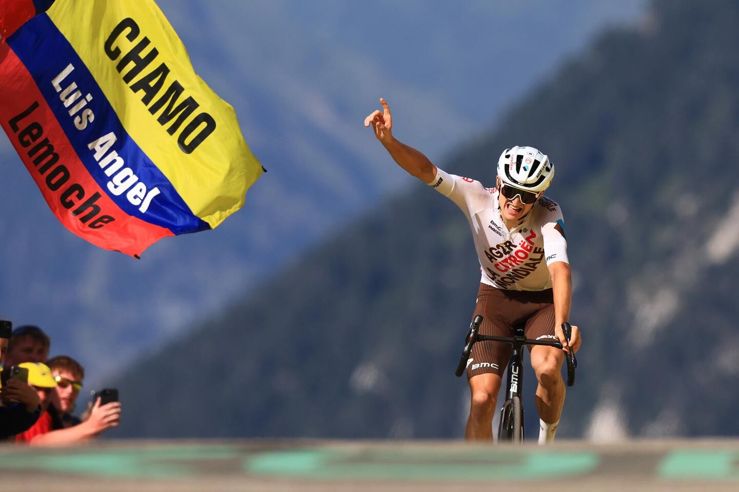 Tour de Francia: Pello Bilbao le metió fulminante ‘calvazo’ a un ...